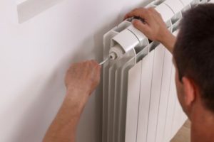 Radiateur basse température : prix, atouts, modèles et conseils de pro ...