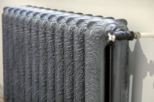 Radiateur basse température : prix, atouts, modèles et conseils de pro ...